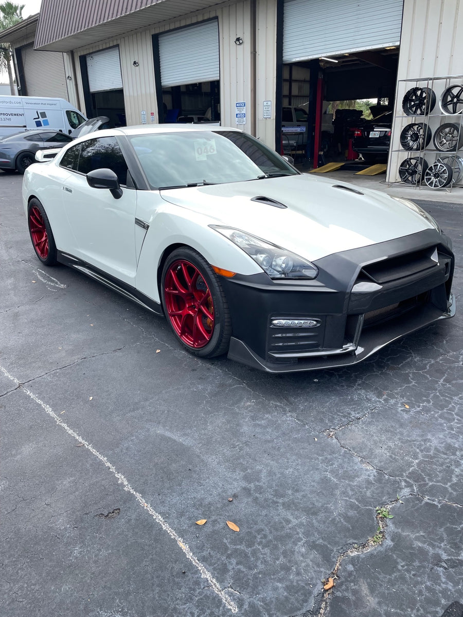 GTR R35 FRONT BUMPER – Featherlite Composites LLc